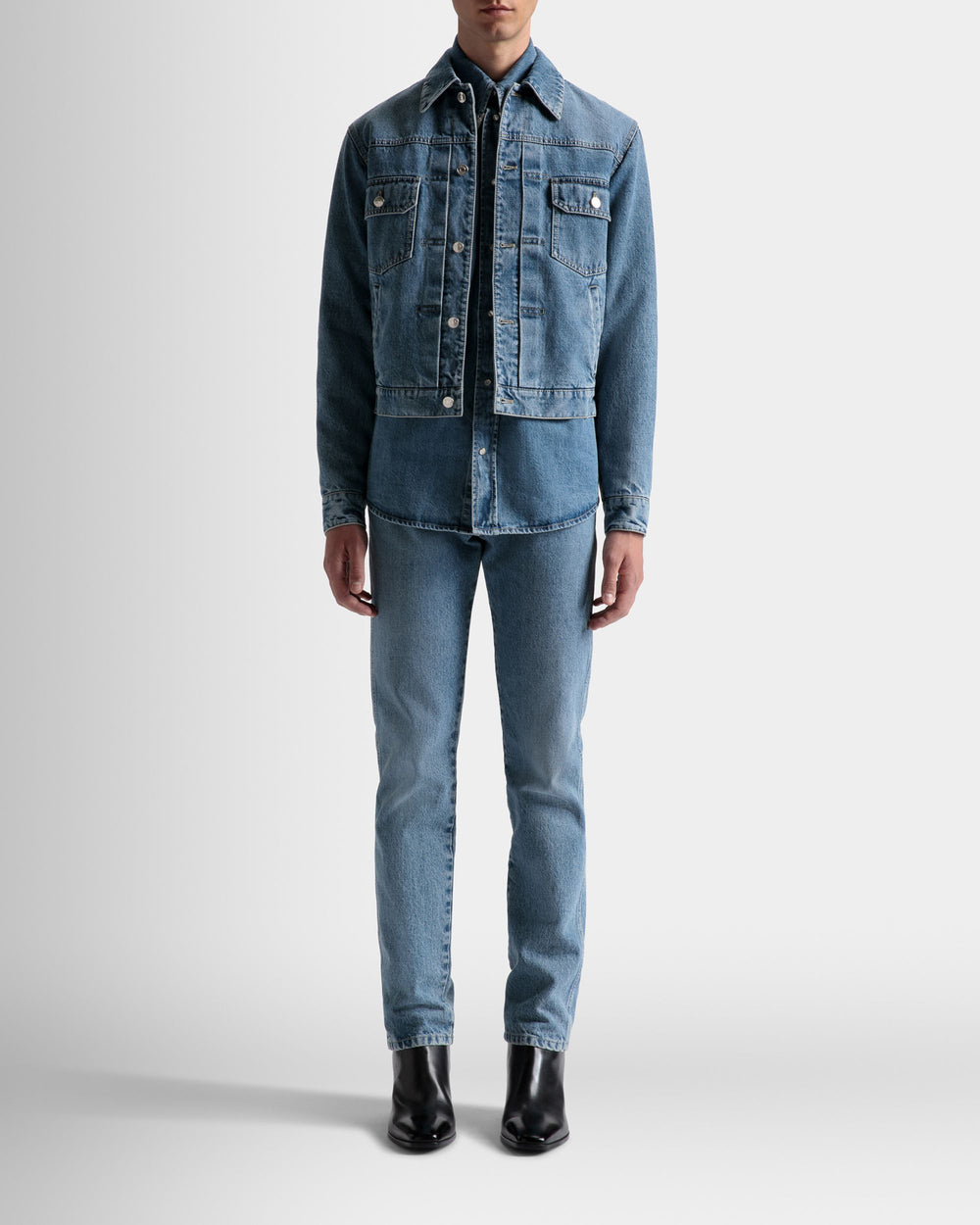 Men's Blue Buttoned Jacket In Light Blue Denim | Bally Global