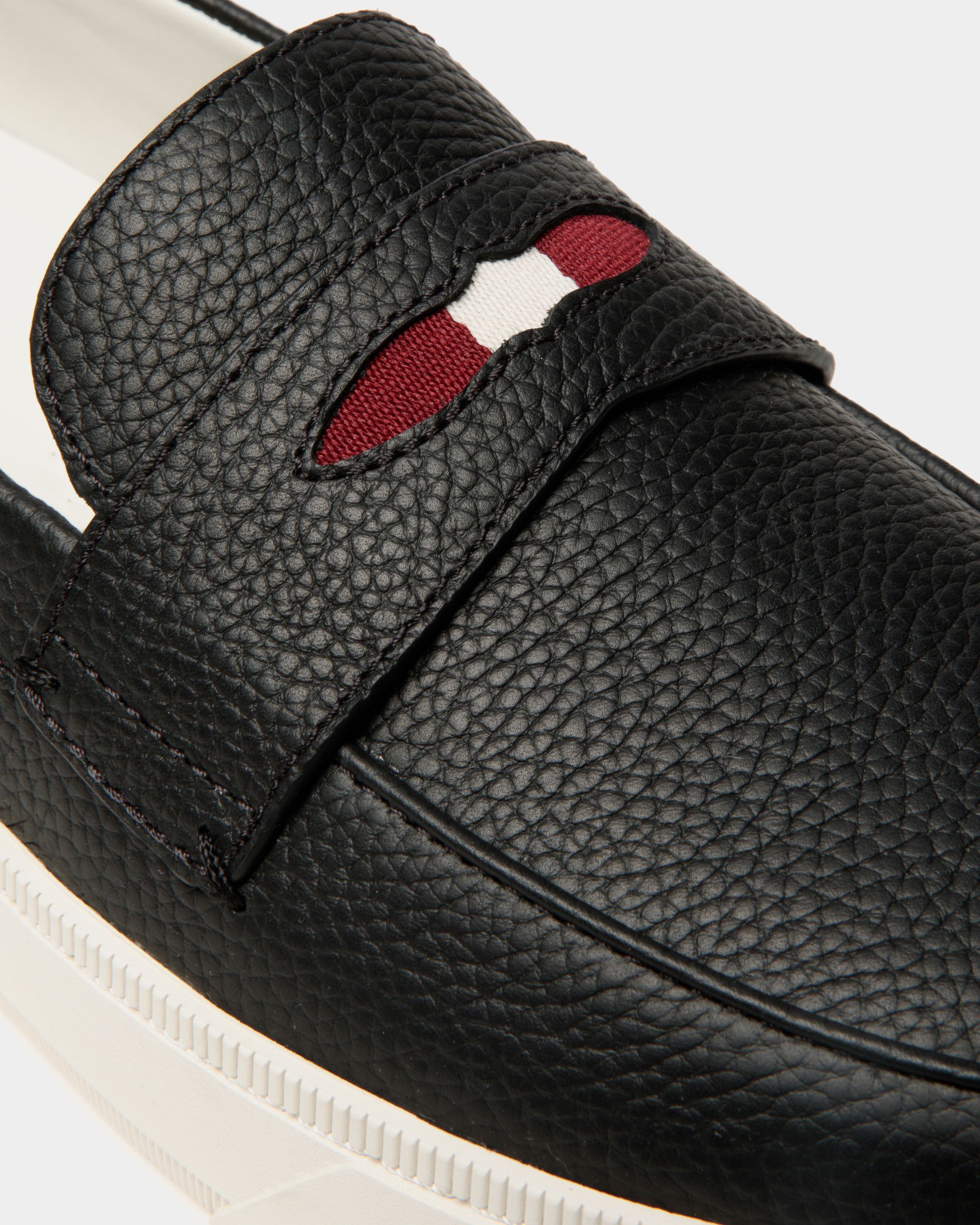 Men's Black Raise Sneaker In Black Grained Leather | Bally Global