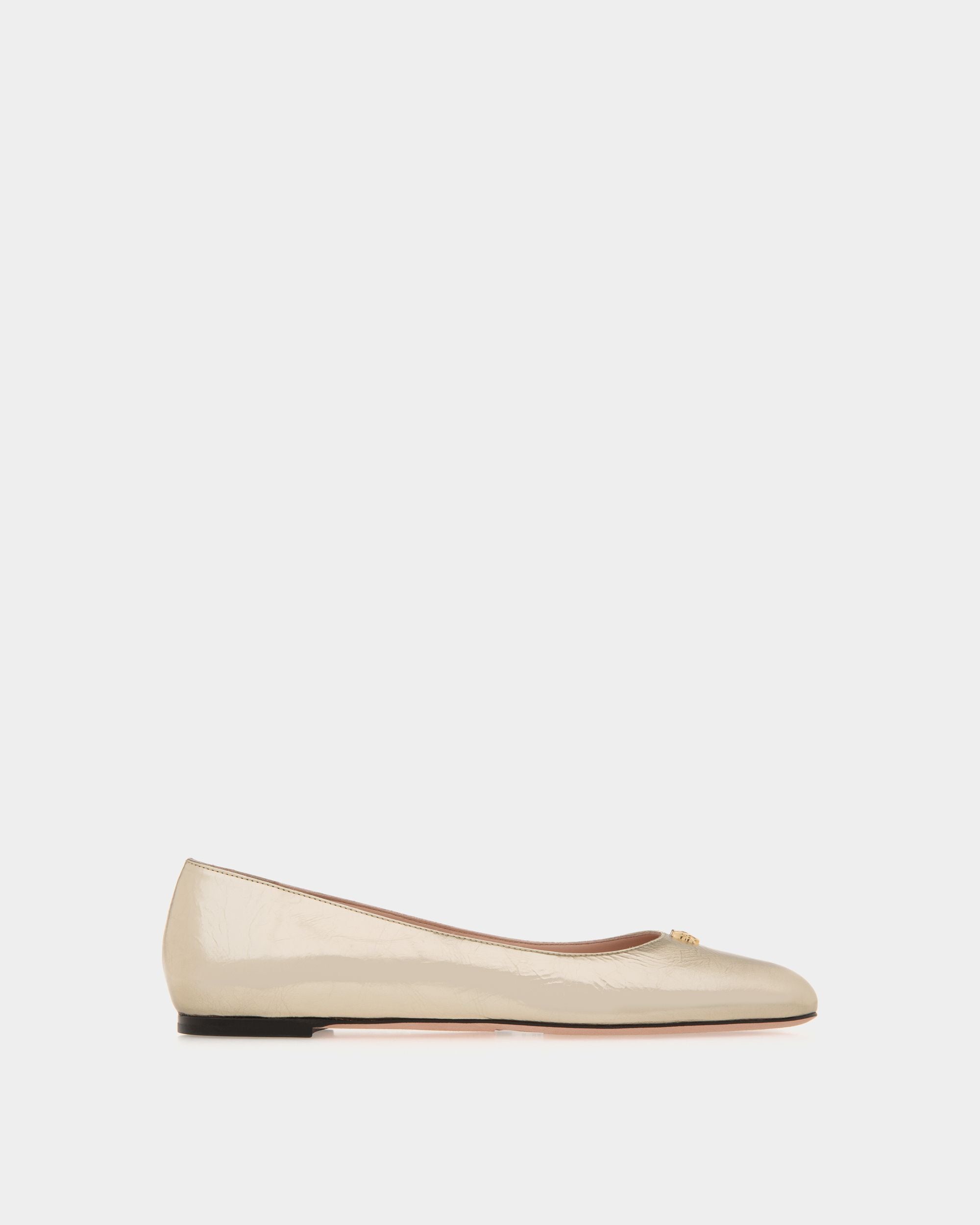 Women's Gold Ballyrina Flat in Gold Metallic Leather | Bally Global